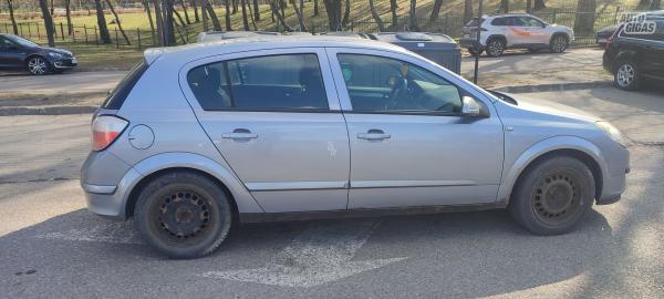 Opel Astra 2005 Viļņa, ar dzinēja tilpumu 1.60 L un nobraukumu 2700 tūkst. km par 350 €, foto 8 vietnē AUTOMOTO.COM.LV