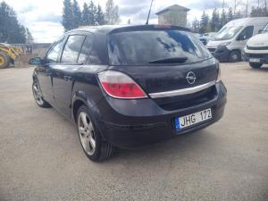 Opel Astra 2005 in Vilnius, with an engine capacity of 1.60 L and mileage of 221 thousand km for 2600 €, photo 8 on AUTOMOTO.COM.LV