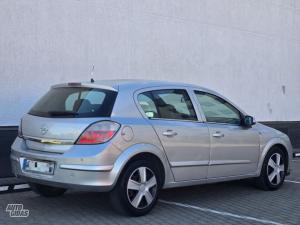 Opel Astra 2005 in Vilnius, with an engine capacity of 1.90 L and mileage of 294 thousand km for 800 €, photo 7 on AUTOMOTO.COM.LV