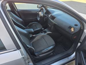 Opel Astra 2005 in Vilnius, with an engine capacity of 1.90 L and mileage of 294 thousand km for 800 €, photo 12 on AUTOMOTO.COM.LV