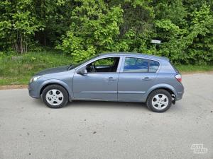 Opel Astra 2005 in Prienai, with an engine capacity of 1.60 L and mileage of 261 thousand km for 888 €, photo 5 on AUTOMOTO.COM.LV