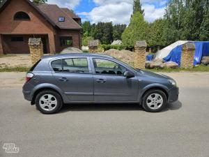 Opel Astra 2005 in Prienai, with an engine capacity of 1.60 L and mileage of 261 thousand km for 888 €, photo 7 on AUTOMOTO.COM.LV