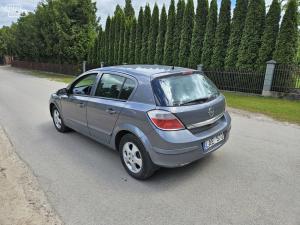 Opel Astra 2005 in Prienai, with an engine capacity of 1.60 L and mileage of 265 thousand km for 777 €, photo 4 on AUTOMOTO.COM.LV