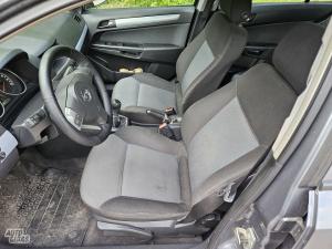 Opel Astra 2005 in Prienai, with an engine capacity of 1.60 L and mileage of 265 thousand km for 777 €, photo 17 on AUTOMOTO.COM.LV