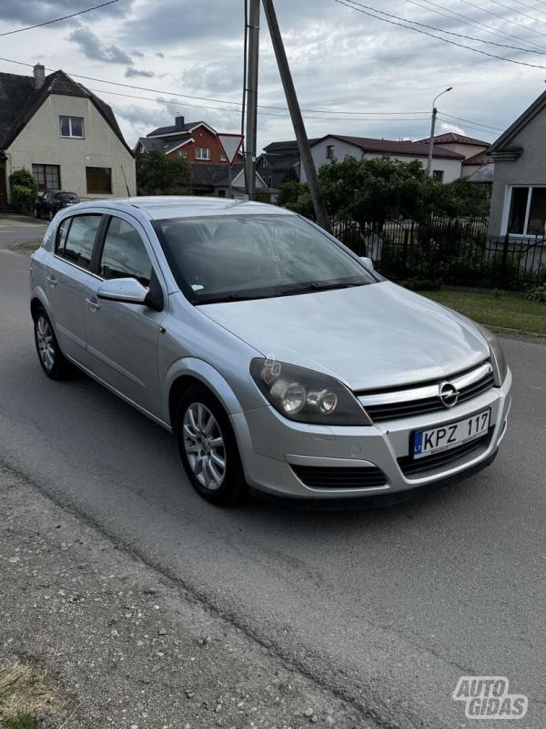 Opel Astra 2005 in Siauliai, with an engine capacity of 1.70 L and mileage of 250 thousand km for 850 €, photo 2 on AUTOMOTO.COM.LV