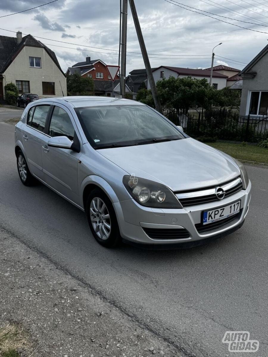 Opel Astra 2005 in Siauliai, with an engine capacity of 1.70 L and mileage of 250 thousand km for 850 €, photo 3 on AUTOMOTO.COM.LV