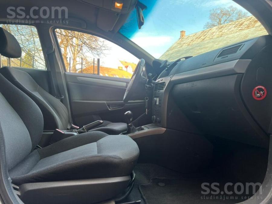 Opel Astra 2005 Cēsis, ar dzinēja tilpumu 1.60 L un nobraukumu 250 tūkst. km par 990 €, foto 14 vietnē AUTOMOTO.COM.LV