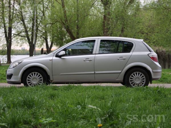 Opel Astra 2005 Rīga, ar dzinēja tilpumu 1.40 L un nobraukumu 141 tūkst. km par 2500 €, foto 10 vietnē AUTOMOTO.COM.LV