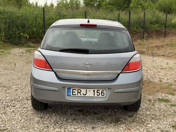 Opel Astra 2005 Viļņa, ar dzinēja tilpumu 1.60 L un nobraukumu 240 tūkst. km par 850 €, foto 6 vietnē AUTOMOTO.COM.LV