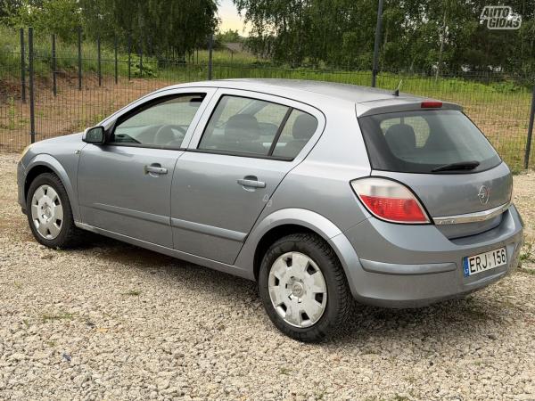 Opel Astra 2005 Viļņa, ar dzinēja tilpumu 1.60 L un nobraukumu 240 tūkst. km par 850 €, foto 7 vietnē AUTOMOTO.COM.LV