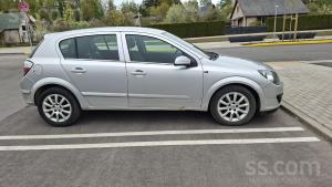 Opel Astra 2005 Ogre, ar dzinēja tilpumu 1.70 L un nobraukumu 293 tūkst. km par 1150 €, foto 4 vietnē AUTOMOTO.COM.LV