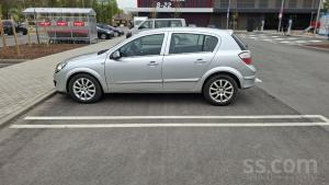 Opel Astra 2005 Ogre, ar dzinēja tilpumu 1.70 L un nobraukumu 293 tūkst. km par 1150 €, foto 5 vietnē AUTOMOTO.COM.LV