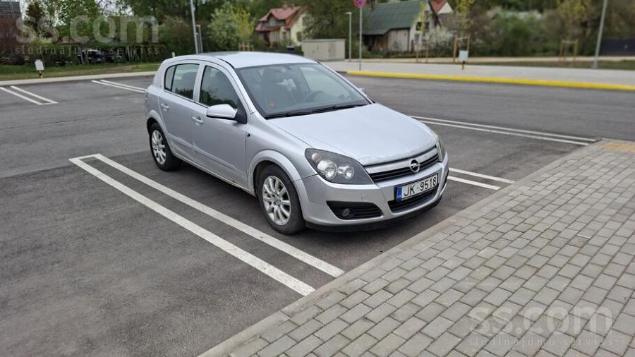Opel Astra 2005 Ogre, ar dzinēja tilpumu 1.70 L un nobraukumu 293 tūkst. km par 1150 €, foto 7 vietnē AUTOMOTO.COM.LV
