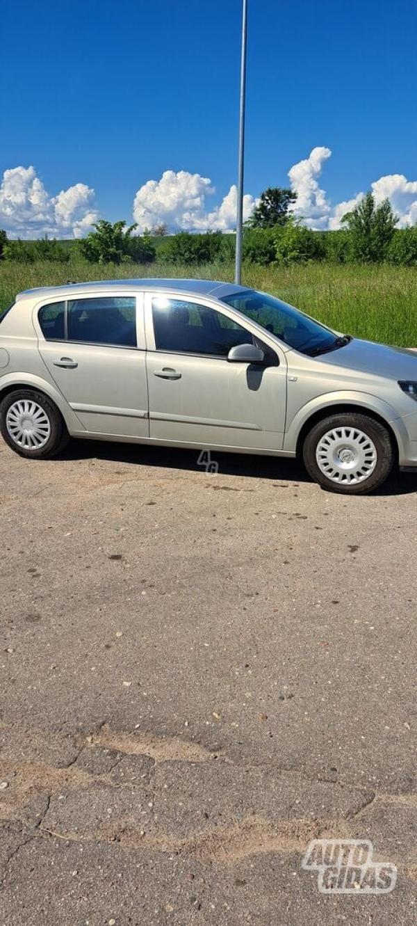 Opel Astra 2005 in Kaunas, with an engine capacity of 1.80 L and mileage of 192 thousand km for 1700 €, photo 4 on AUTOMOTO.COM.LV