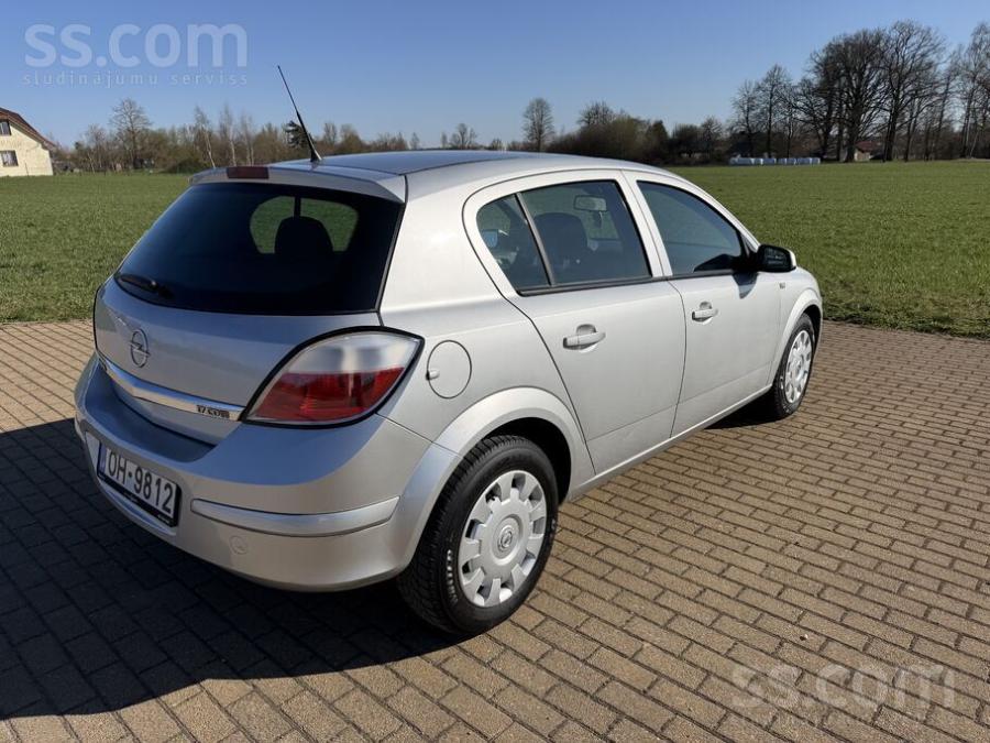 Opel Astra 2005 Saldus, ar dzinēja tilpumu 1.70 L un nobraukumu 219 tūkst. km par 1750 €, foto 5 vietnē AUTOMOTO.COM.LV