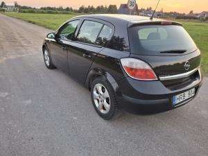 Opel Astra 2005 in Mazeikiai, with an engine capacity of 1.70 L and mileage of 266 thousand km for 950 €, photo 5 on AUTOMOTO.COM.LV