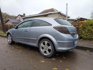 Opel Astra 2005 in Naujoji Akmene, with an engine capacity of 1.90 L and mileage of 263 thousand km for 990 €, photo 5 on AUTOMOTO.COM.LV