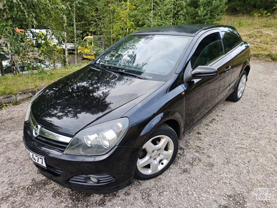 Opel Astra 2005 in Vilnius, with an engine capacity of 1.70 L and mileage of 295 thousand km for 580 €, photo 1 on AUTOMOTO.COM.LV