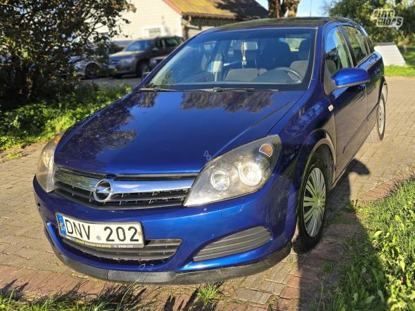 Opel Astra 2005 in Telschi, with an engine capacity of 1.70 L and mileage of 227 thousand km for 720 €, photo 3 on AUTOMOTO.COM.LV