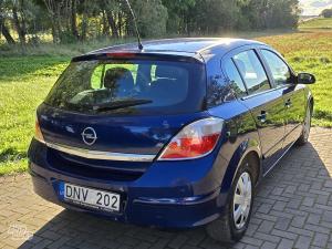 Opel Astra 2005 in Telschi, with an engine capacity of 1.70 L and mileage of 227 thousand km for 720 €, photo 4 on AUTOMOTO.COM.LV