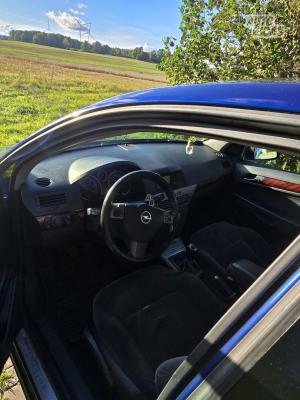 Opel Astra 2005 in Telschi, with an engine capacity of 1.70 L and mileage of 227 thousand km for 720 €, photo 8 on AUTOMOTO.COM.LV