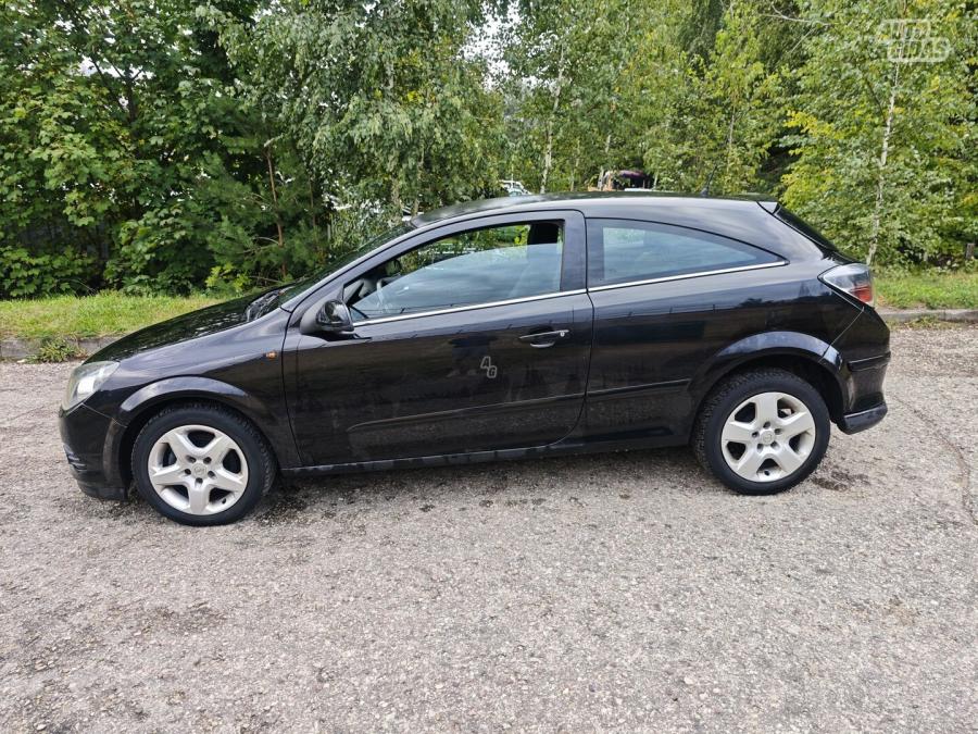 Opel Astra 2005 in Vilnius, with an engine capacity of 1.70 L and mileage of 295 thousand km for 490 €, photo 7 on AUTOMOTO.COM.LV