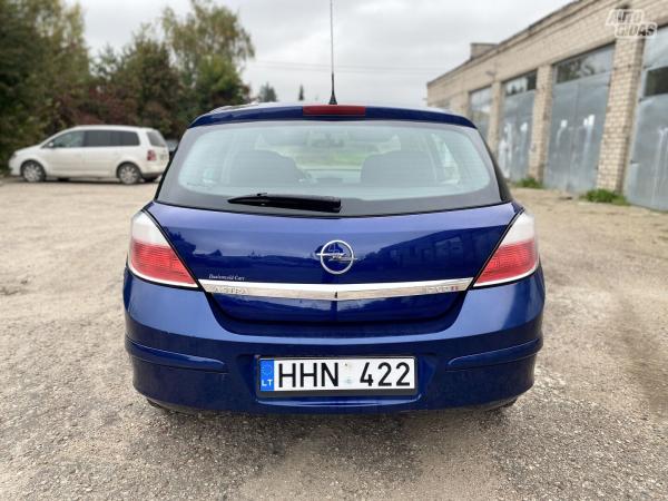 Opel Astra 2005 in Silute, with an engine capacity of 1.70 L and mileage of 264 thousand km for 980 €, photo 5 on AUTOMOTO.COM.LV