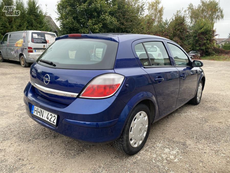 Opel Astra 2005 in Silute, with an engine capacity of 1.70 L and mileage of 264 thousand km for 980 €, photo 6 on AUTOMOTO.COM.LV