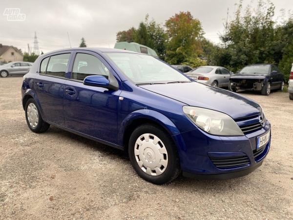 Opel Astra 2005 in Silute, with an engine capacity of 1.70 L and mileage of 264 thousand km for 980 €, photo 9 on AUTOMOTO.COM.LV
