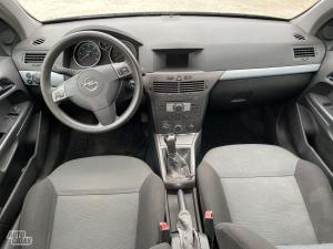 Opel Astra 2005 in Silute, with an engine capacity of 1.70 L and mileage of 264 thousand km for 980 €, photo 11 on AUTOMOTO.COM.LV