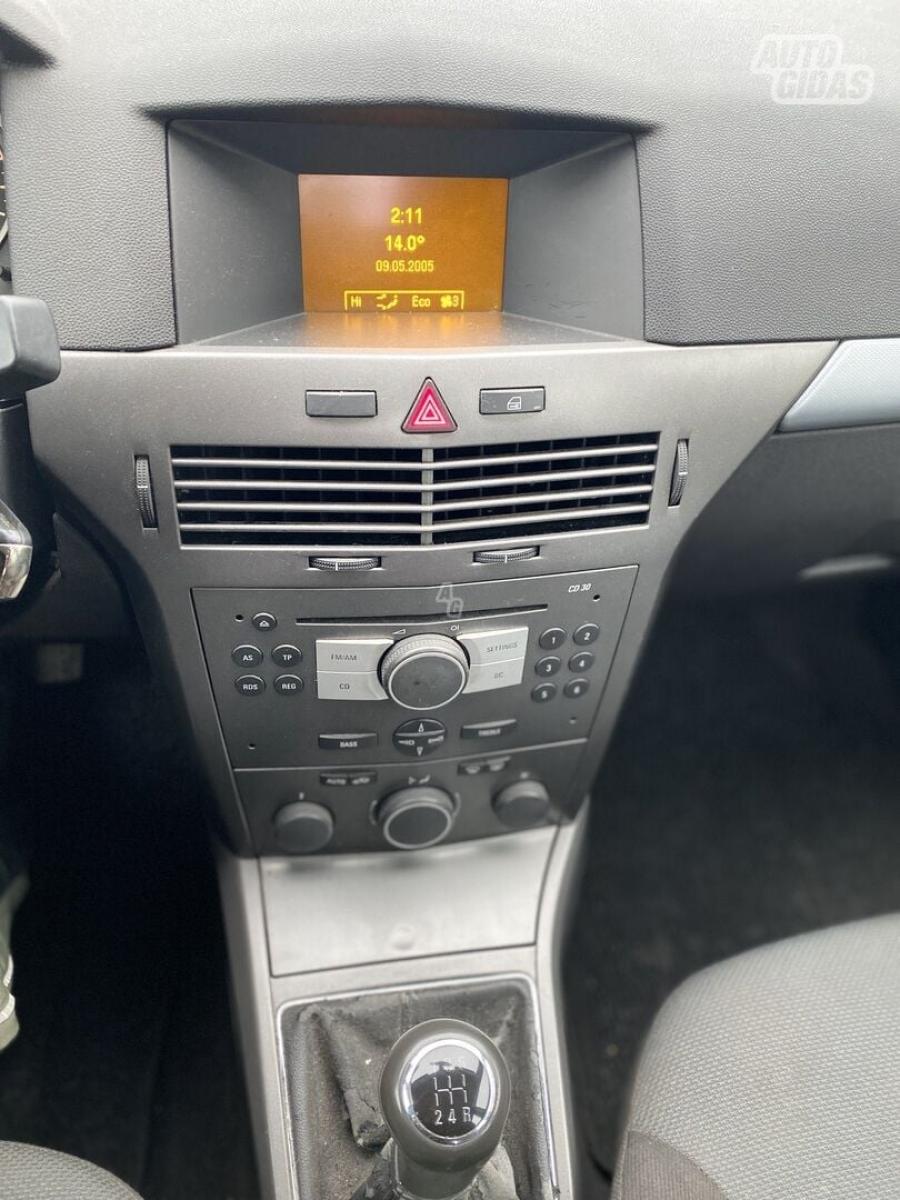 Opel Astra 2005 in Silute, with an engine capacity of 1.70 L and mileage of 264 thousand km for 980 €, photo 15 on AUTOMOTO.COM.LV