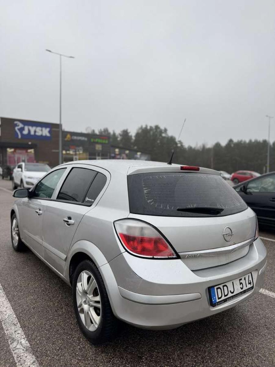 Opel Astra 2006 Utena, ar dzinēja tilpumu 1.36 L un nobraukumu 148 tūkst. km par 1 €, foto 3 vietnē AUTOMOTO.COM.LV