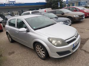 Opel Astra 2006 in Klaipeda, with an engine capacity of 1.60 L and mileage of 194 thousand km for 450 €, photo 2 on AUTOMOTO.COM.LV