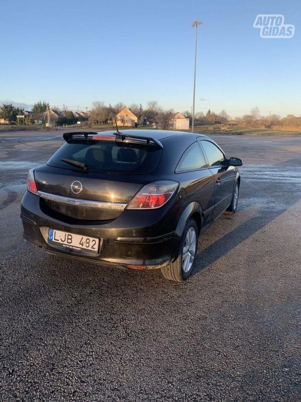 Opel Astra 2006 Raseiniai, ar dzinēja tilpumu 1.90 L un nobraukumu 384 tūkst. km par 1000 €, foto 3 vietnē AUTOMOTO.COM.LV