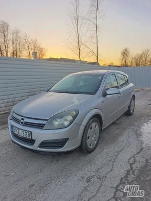 Opel Astra 2006 in Panevezys, with an engine capacity of 1.70 L and mileage of 570 thousand km for 450 €, photo 3 on AUTOMOTO.COM.LV