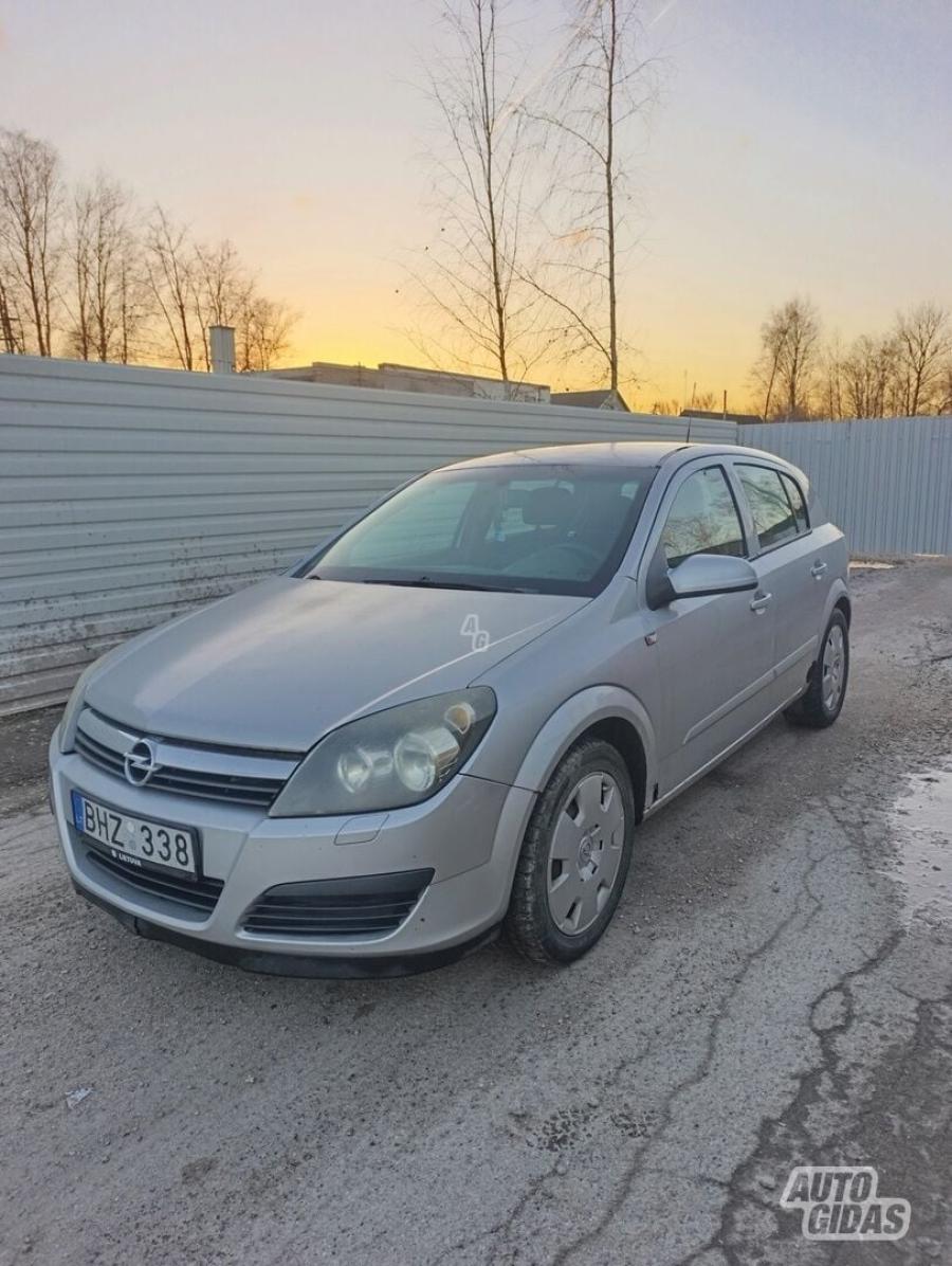 Opel Astra 2006 in Panevezys, with an engine capacity of 1.70 L and mileage of 570 thousand km for 450 €, photo 3 on AUTOMOTO.COM.LV