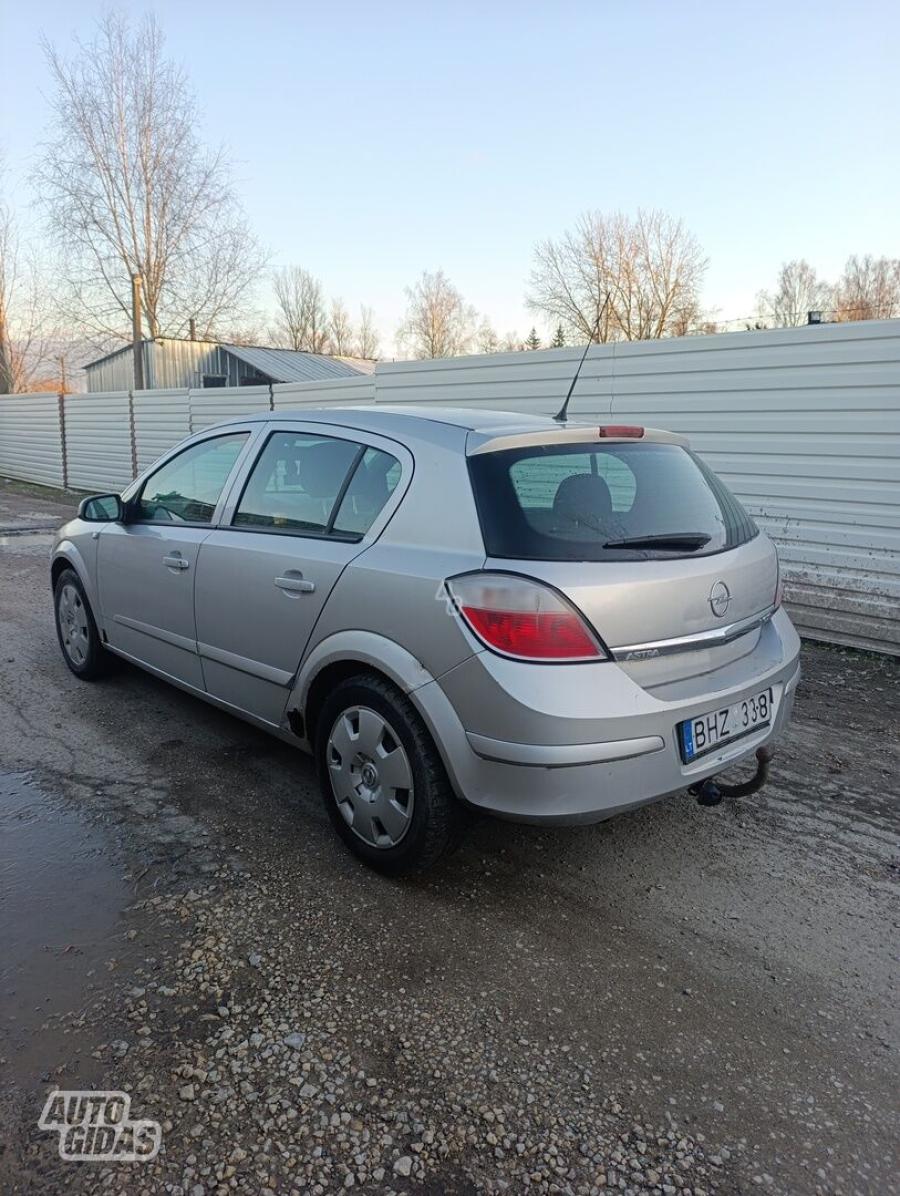 Opel Astra 2006 in Panevezys, with an engine capacity of 1.70 L and mileage of 570 thousand km for 450 €, photo 5 on AUTOMOTO.COM.LV