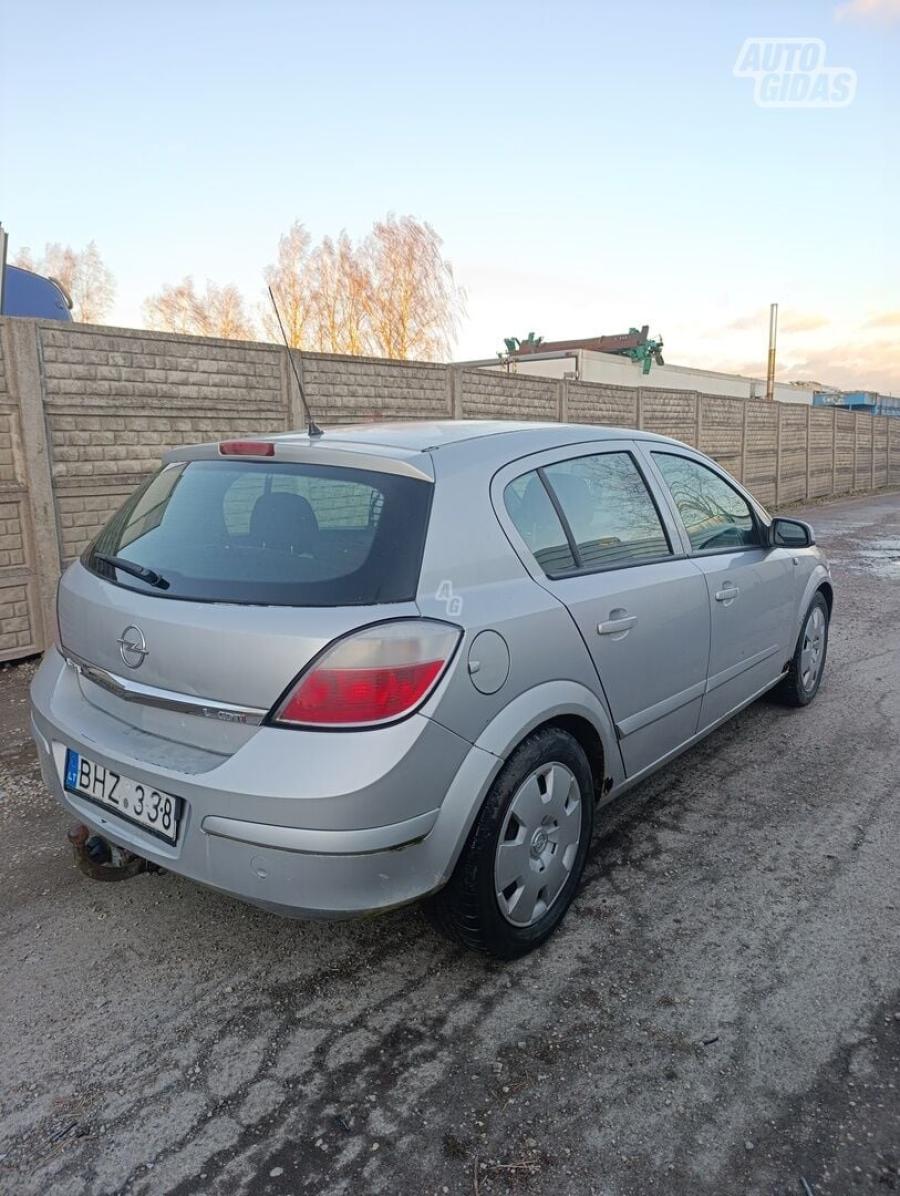 Opel Astra 2006 in Panevezys, with an engine capacity of 1.70 L and mileage of 570 thousand km for 450 €, photo 7 on AUTOMOTO.COM.LV
