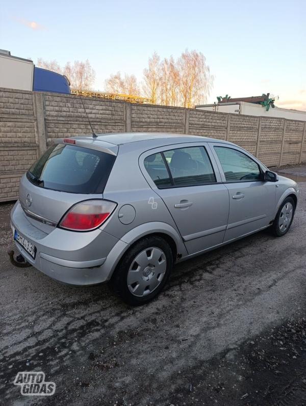 Opel Astra 2006 Panevēža, ar dzinēja tilpumu 1.70 L un nobraukumu 570 tūkst. km par 450 €, foto 8 vietnē AUTOMOTO.COM.LV