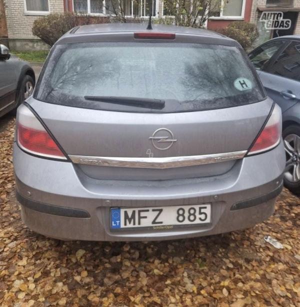 Opel Astra 2006 Kauņa, ar dzinēja tilpumu 1.60 L un nobraukumu 160 tūkst. km par 760 €, foto 10 vietnē AUTOMOTO.COM.LV