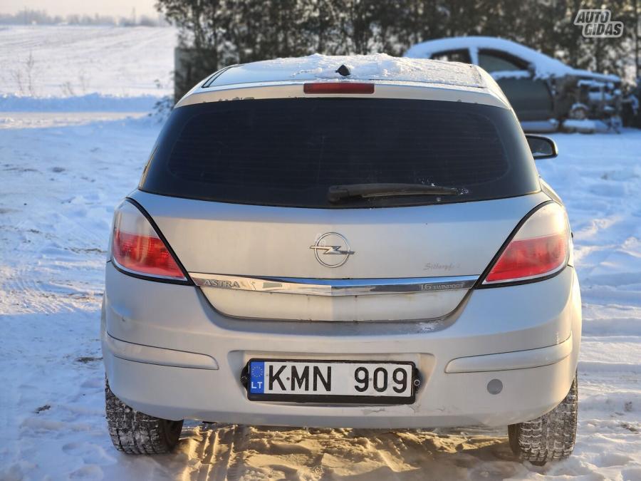 Opel Astra 2006 Jurbarkas, ar dzinēja tilpumu 1.60 L un nobraukumu 244 tūkst. km par 700 €, foto 5 vietnē AUTOMOTO.COM.LV
