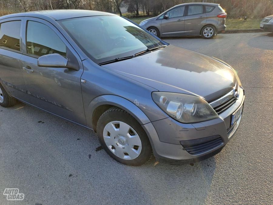 Opel Astra 2006 in Siauliai, with an engine capacity of 1.30 L and mileage of 345 thousand km for 1000 €, photo 11 on AUTOMOTO.COM.LV