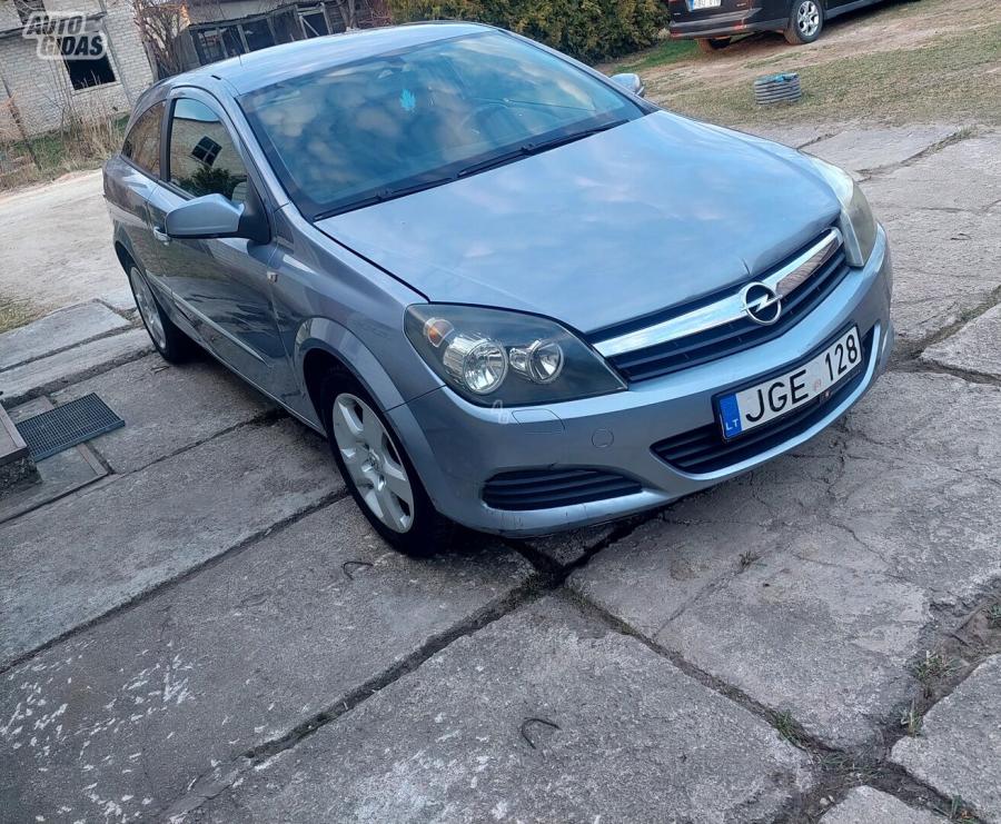 Opel Astra 2006 in Siauliai, with an engine capacity of 1.70 L and mileage of 256 thousand km for 1350 €, photo 4 on AUTOMOTO.COM.LV