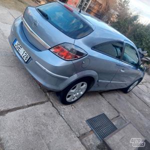 Opel Astra 2006 in Siauliai, with an engine capacity of 1.70 L and mileage of 256 thousand km for 1350 €, photo 5 on AUTOMOTO.COM.LV