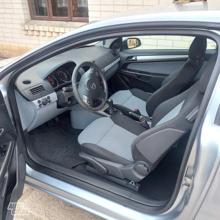 Opel Astra 2006 in Siauliai, with an engine capacity of 1.70 L and mileage of 256 thousand km for 1350 €, photo 19 on AUTOMOTO.COM.LV