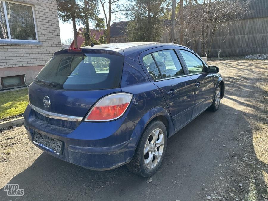 Opel Astra 2006 Raseiniai, ar dzinēja tilpumu 1.70 L un nobraukumu 264 tūkst. km par 550 €, foto 5 vietnē AUTOMOTO.COM.LV