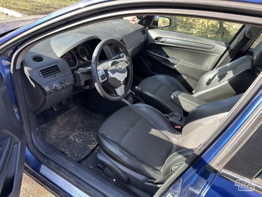 Opel Astra 2006 Raseiniai, ar dzinēja tilpumu 1.70 L un nobraukumu 264 tūkst. km par 550 €, foto 7 vietnē AUTOMOTO.COM.LV