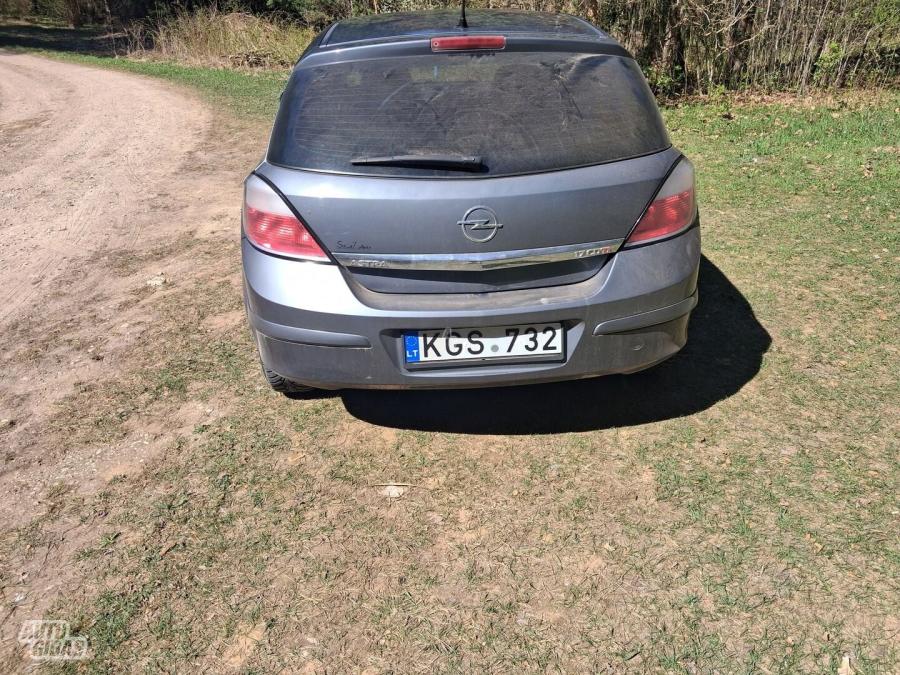 Opel Astra 2006 Viļņa, ar dzinēja tilpumu 1.70 L un nobraukumu 249 tūkst. km par 1550 €, foto 6 vietnē AUTOMOTO.COM.LV