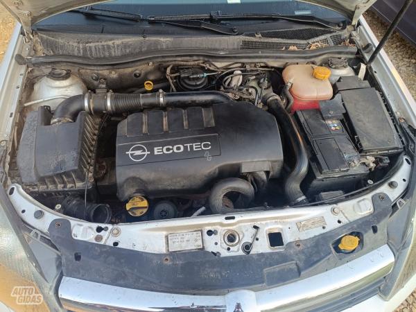 Opel Astra 2006 in Sakiai, with an engine capacity of 1.30 L and mileage of 300 thousand km for 750 €, photo 7 on AUTOMOTO.COM.LV