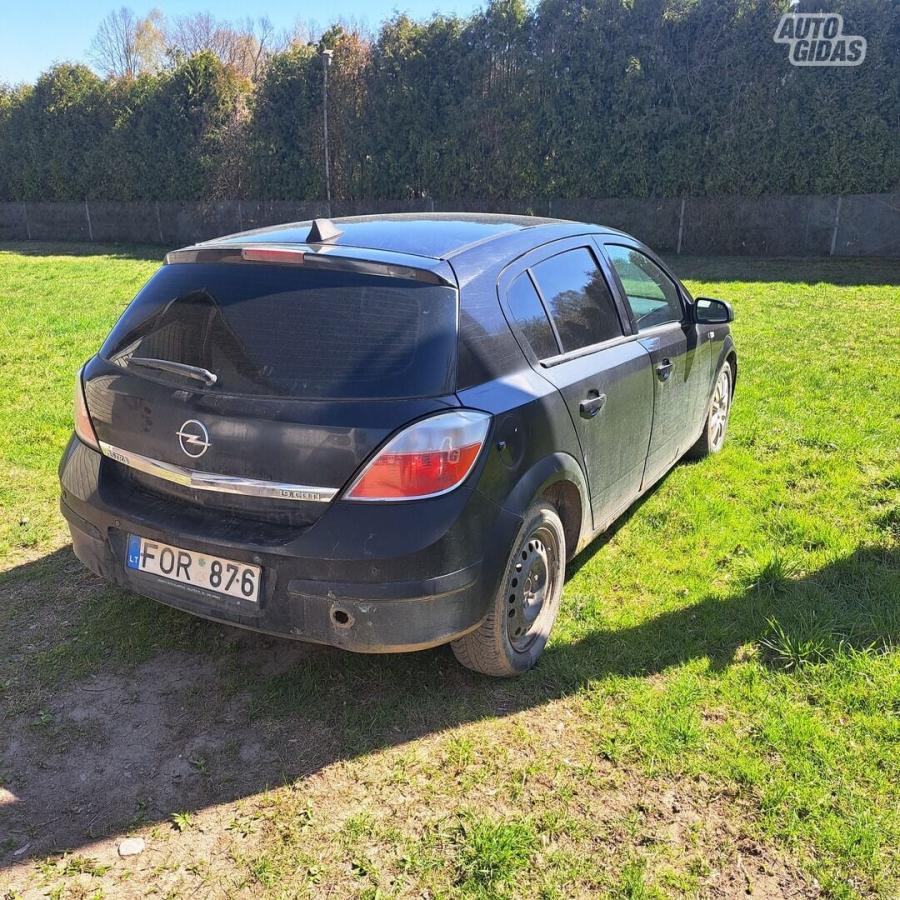 Opel Astra 2006 Alīta, ar dzinēja tilpumu 1.90 L un nobraukumu 333 tūkst. km par 399 €, foto 5 vietnē AUTOMOTO.COM.LV